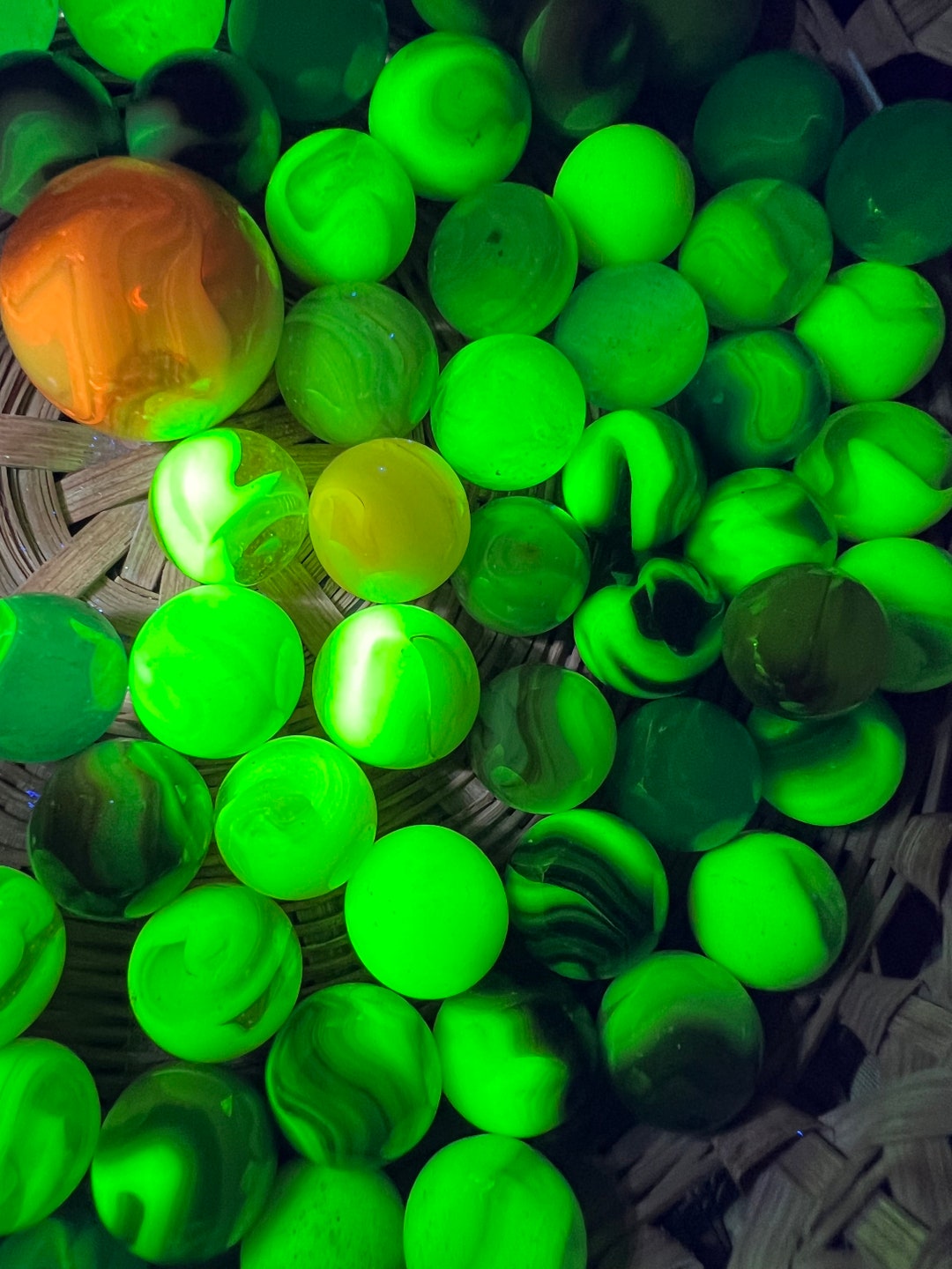 Vintage Marbles 58 Classics & Shooter UV 365nm Blacklight Reactive ...