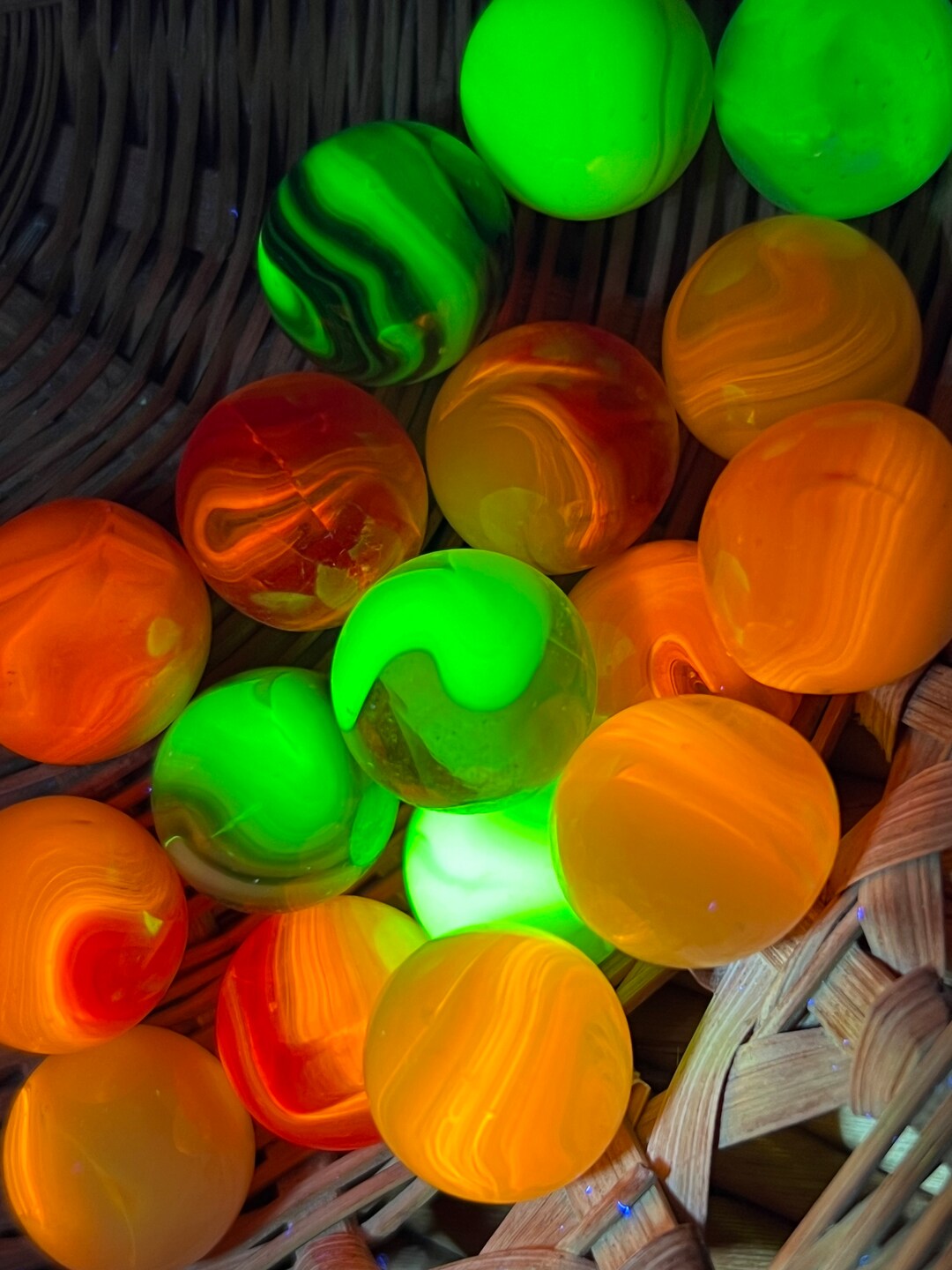 Vintage Marbles 16 Classics UV 365nm Blacklight Reactive Premium Glass ...