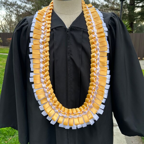 Graduation Lei for High School - Etsy