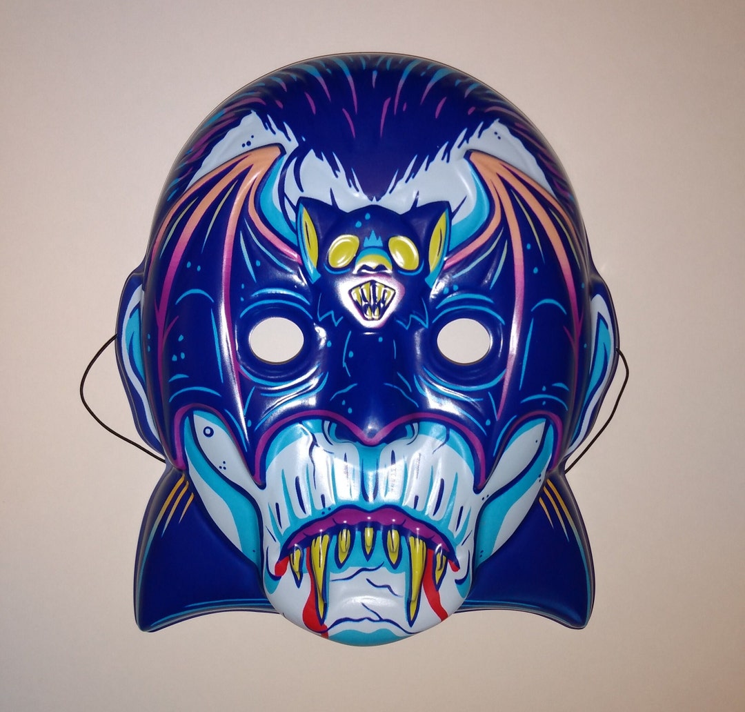GOBLINHAUS Masks “bite Night” - Vintage Style Plastic Halloween Mask ...