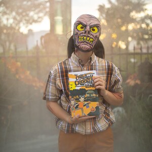 GOBLINHAUS Masks “the Lurker” - Vintage Style Plastic Halloween Mask ...