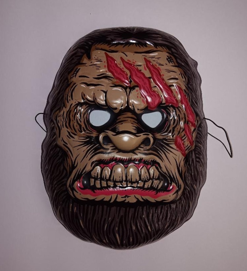 GOBLINHAUS Masks “hairy” - Vintage Style Plastic Halloween Mask / Ben ...