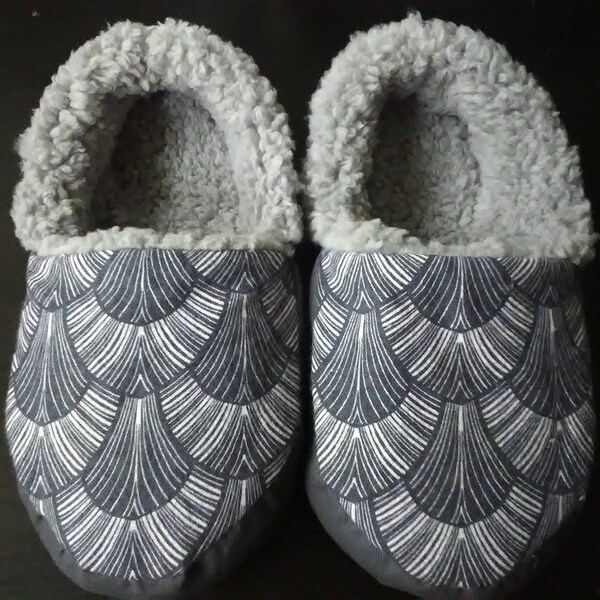 House Slippers - Etsy