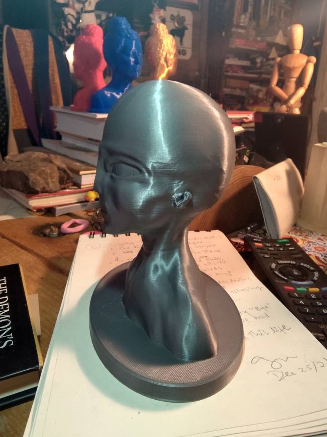 Essassani Alien - Etsy