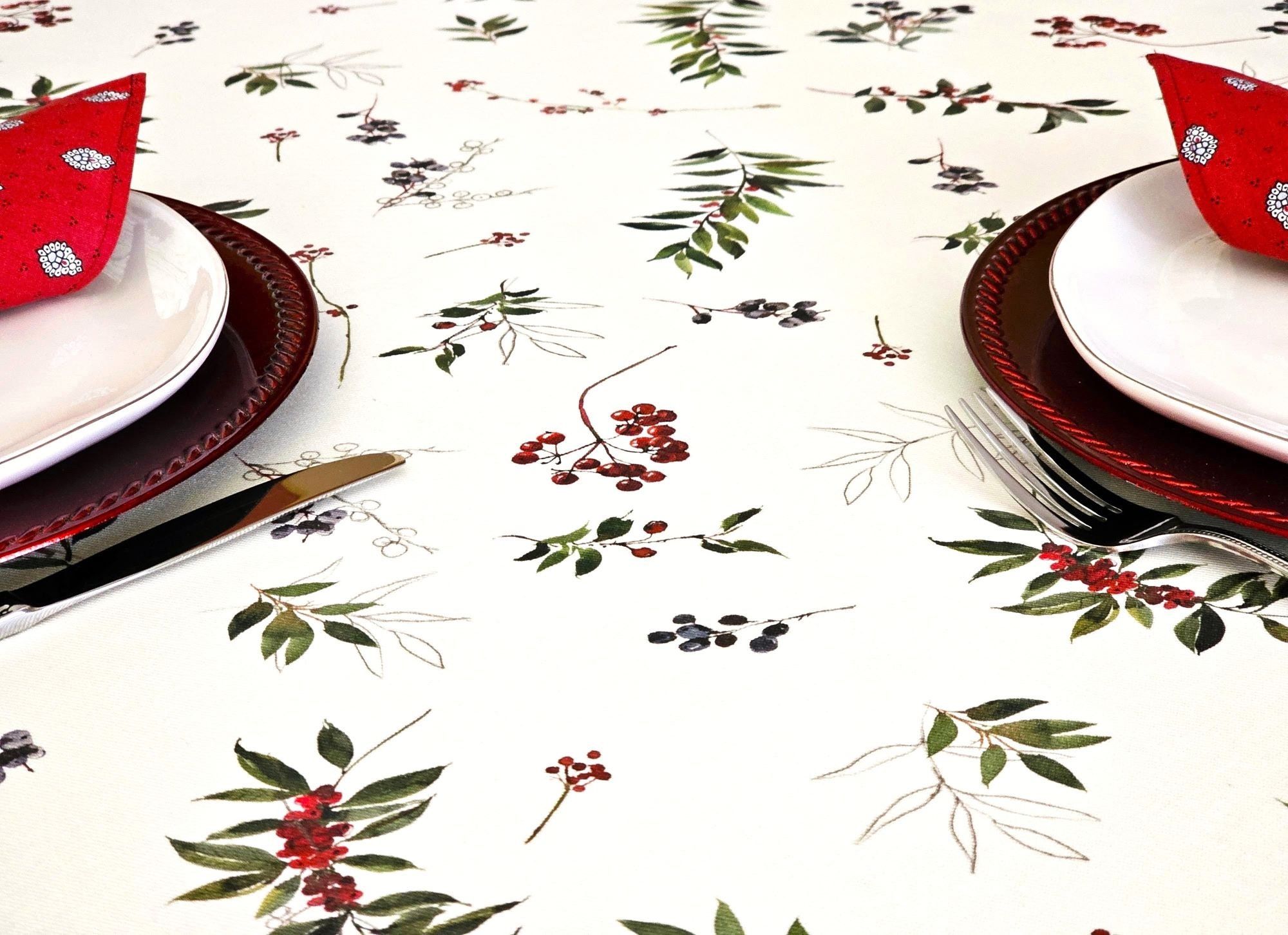 WILD BERRIES ALLOVER Rectangular Christmas Tablecloth French Oilcloth ...