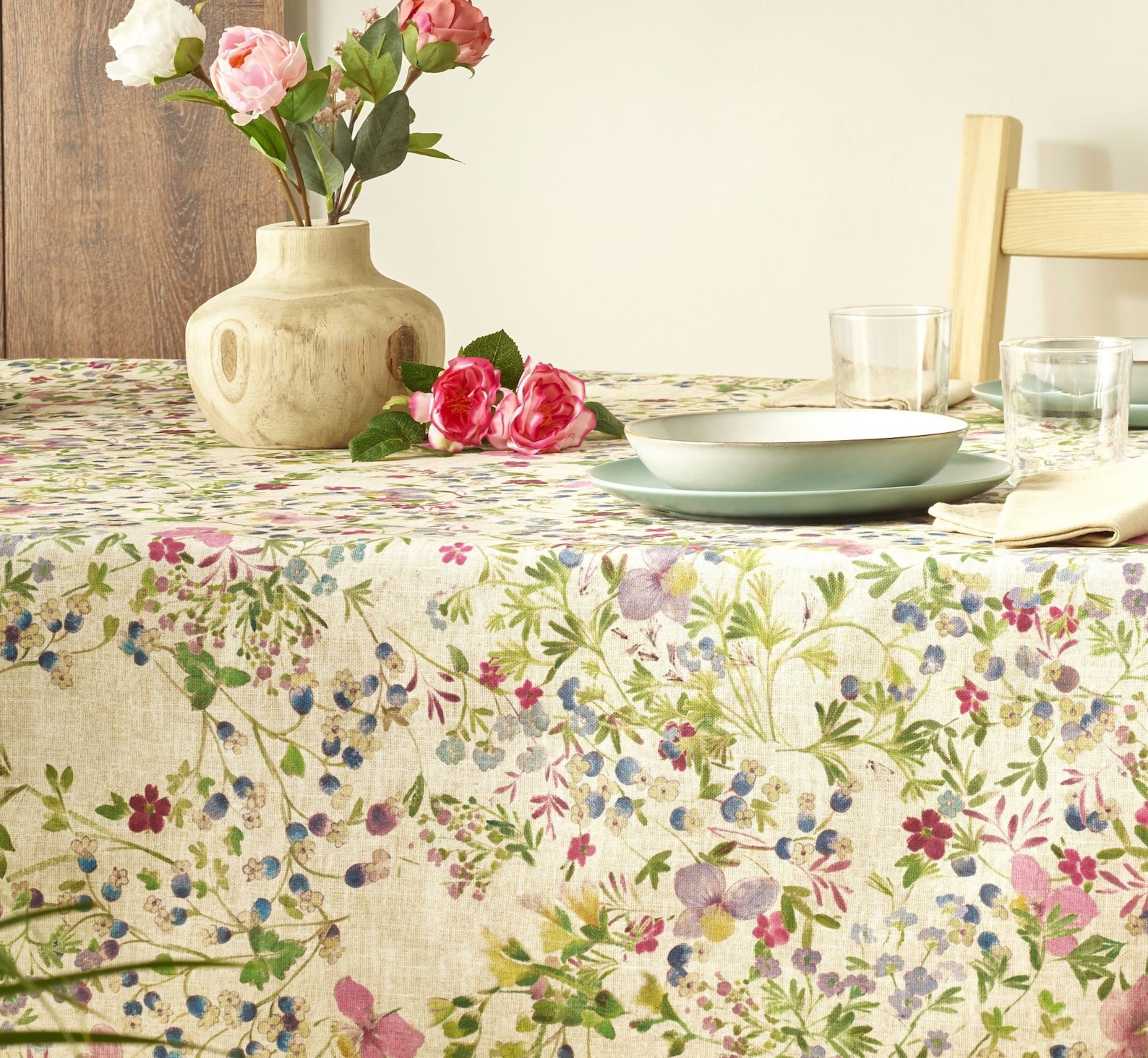 70" LUANA Round Oilcloth French Country Wildflowers Tablecloth French ...