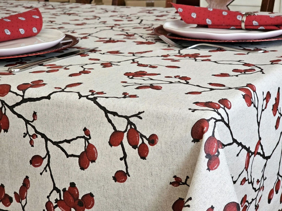 WINTERBERRY HOLLY Cotton Coated Rectangle Tablecloth - French Oilcloth ...