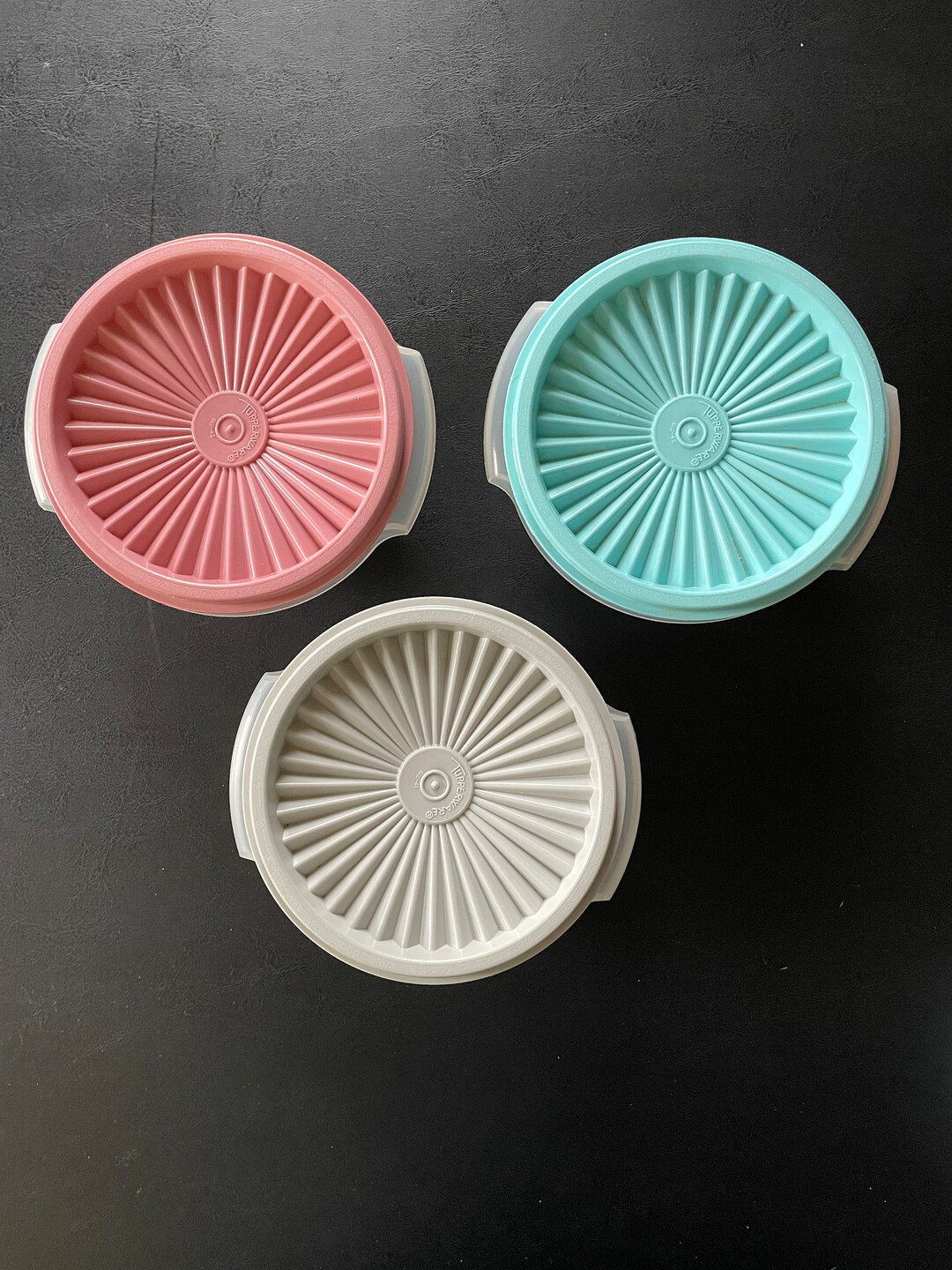 Vintage Set of 3 Tupperware 10oz Bowls With Lids - Etsy