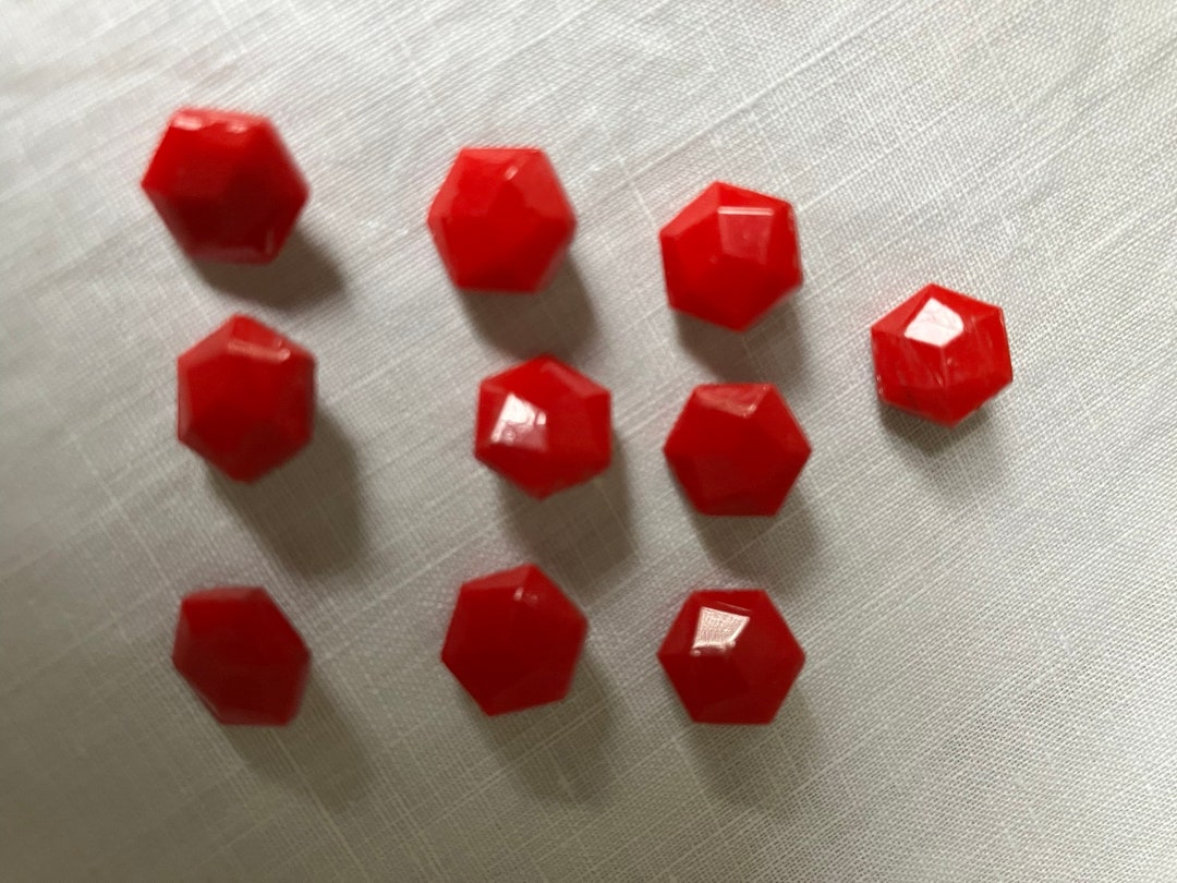 Vintage Red Faceted Buttons / Art Deco - Etsy