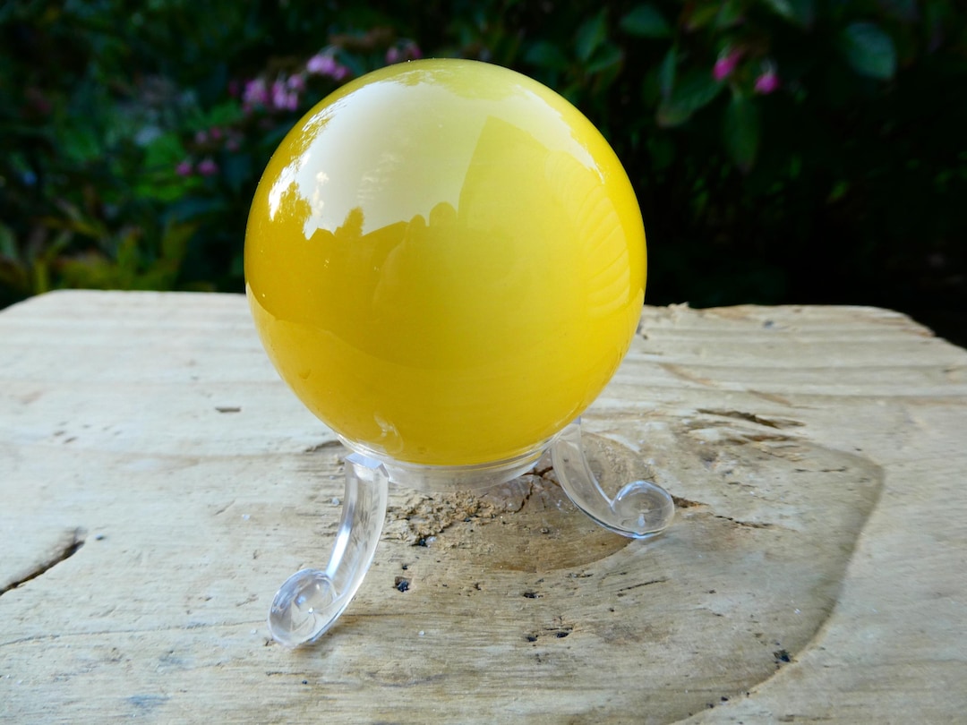 Beautiful Large 48mm Yellow Ombre Colour Faux Cats Eye Glass Sphere ...