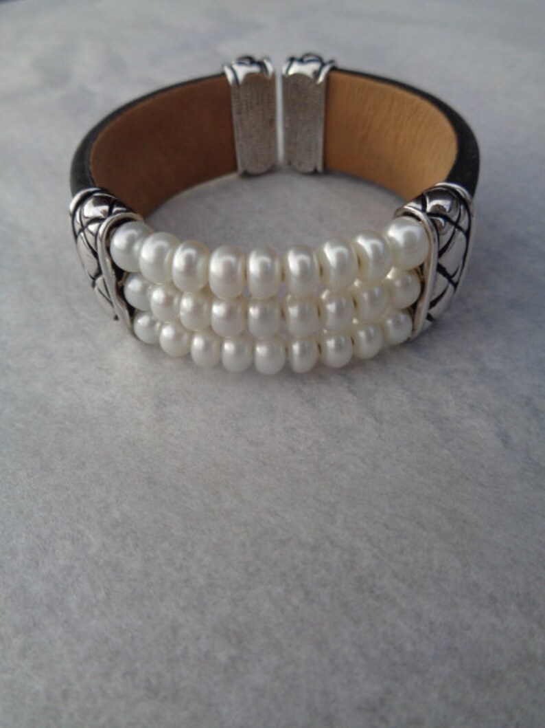 HONORA Sterling Silver Pearl Leather Bracelet | Etsy HONORA Sterling Silver Pearl Leather Bracelet | Etsy