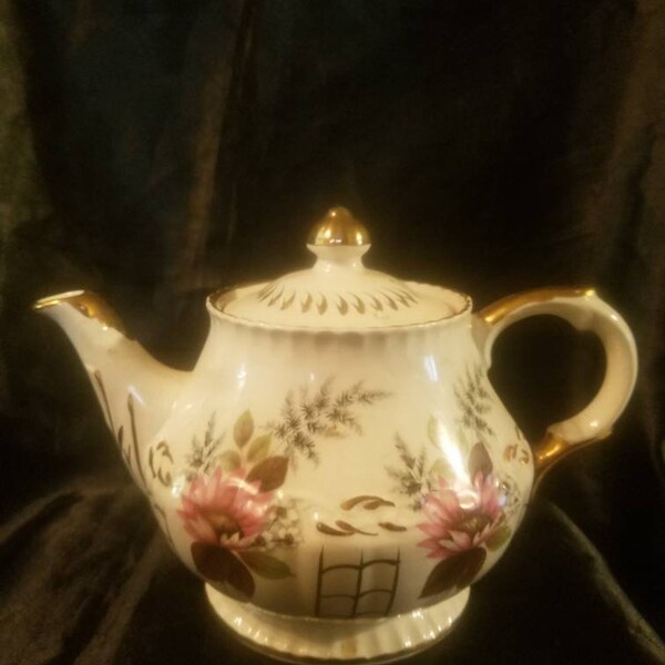Ellgreave Teapot - Etsy