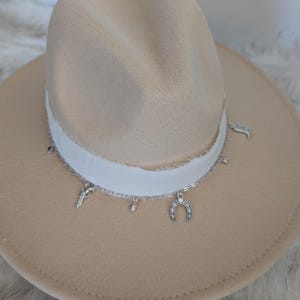 DIY Hat Band! Customize Your Favorite Hat With a Chain Hat Band / the ...