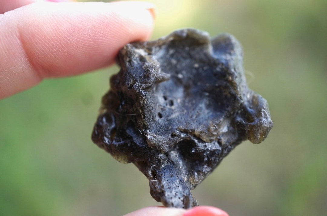 Raw Tektites: Darwinite - Darwin Glass ~ From Meteorite That Hit Earth ...