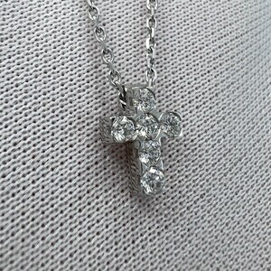 Vintage Van Cleef & Arpels Mini Cross Diamond 18k White Gold Pendant ...