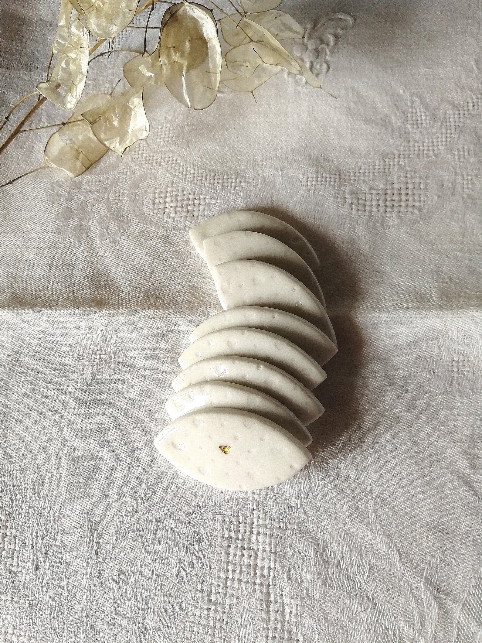 1 Porte couteau porcelaine et or, arts de la table, décoration de table ...