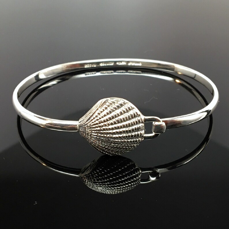 SHELL BANGLE, Shell Bracelet, Scallop Shell, Beach Jewelry, Beach ...