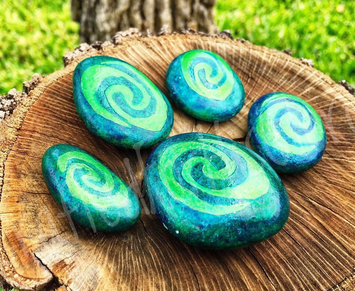 Moana Birthday Heart of Te Fiti Hand Painted Stone 1 Stone | Etsy