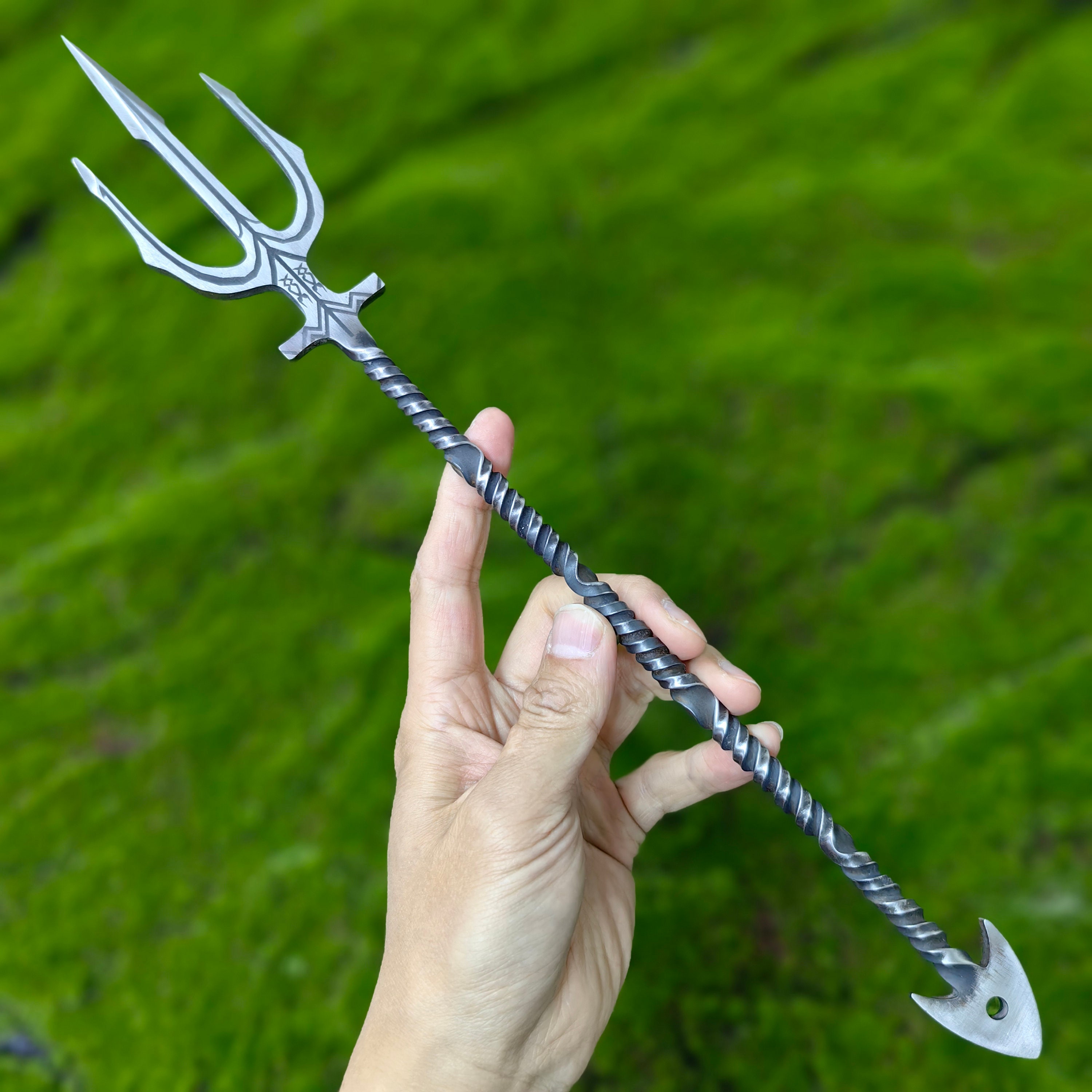 Hand-forged Ebony War Axe Tiny Ebony Axe Aquaman Trident Steel King ...