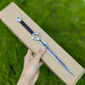 Hand-forged Infinity Sword Metal Infinity Blade Miniature Replica 30cm ...