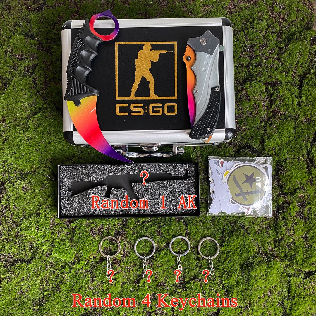 Fade Skin CSGO Gift Box Fade Karambit Prop Folding Knife & Random 4 ...