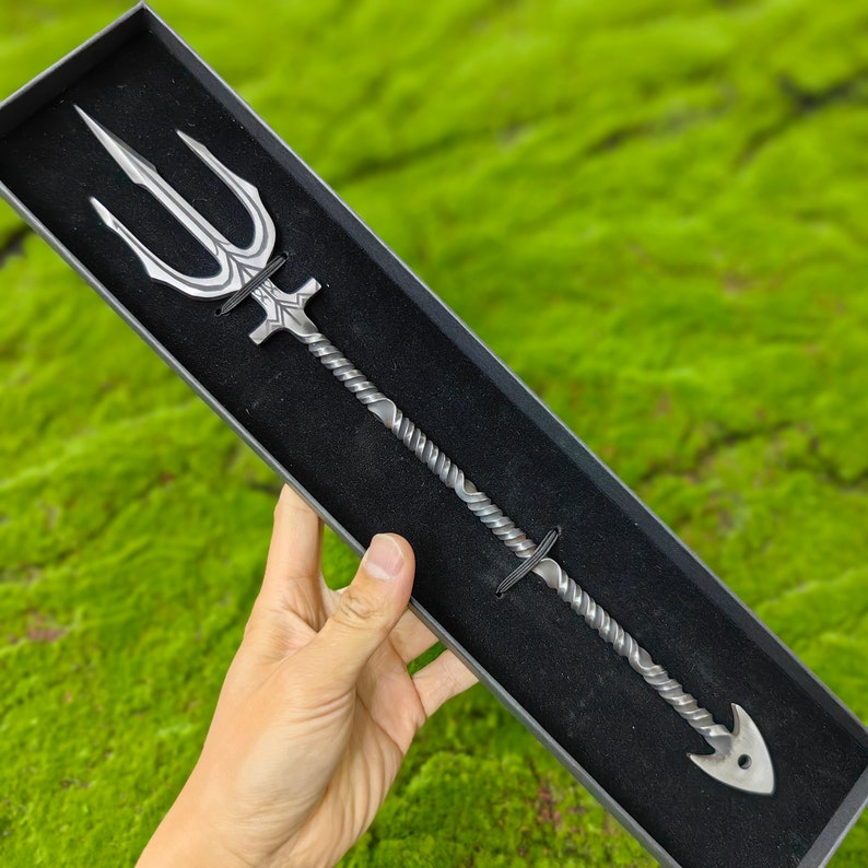 Hand-forged Ebony War Axe Tiny Ebony Axe Aquaman Trident Steel King ...