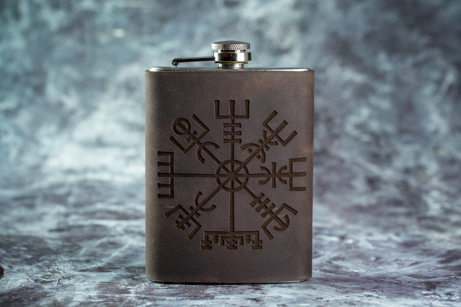 Vegvisir Futhark Runes Vikings Flask Leather Wrapped Flask - Etsy