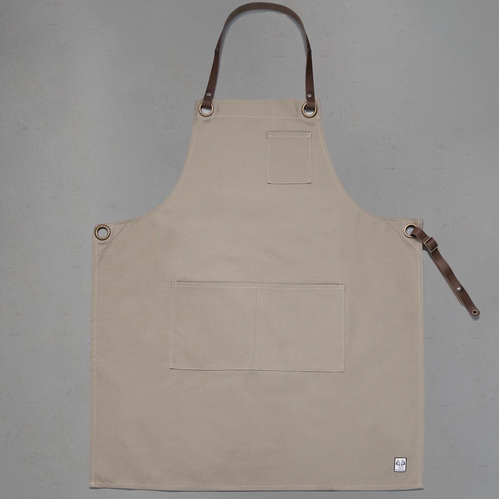 Butcher's Apron in Fabric and Leather Straps - Etsy