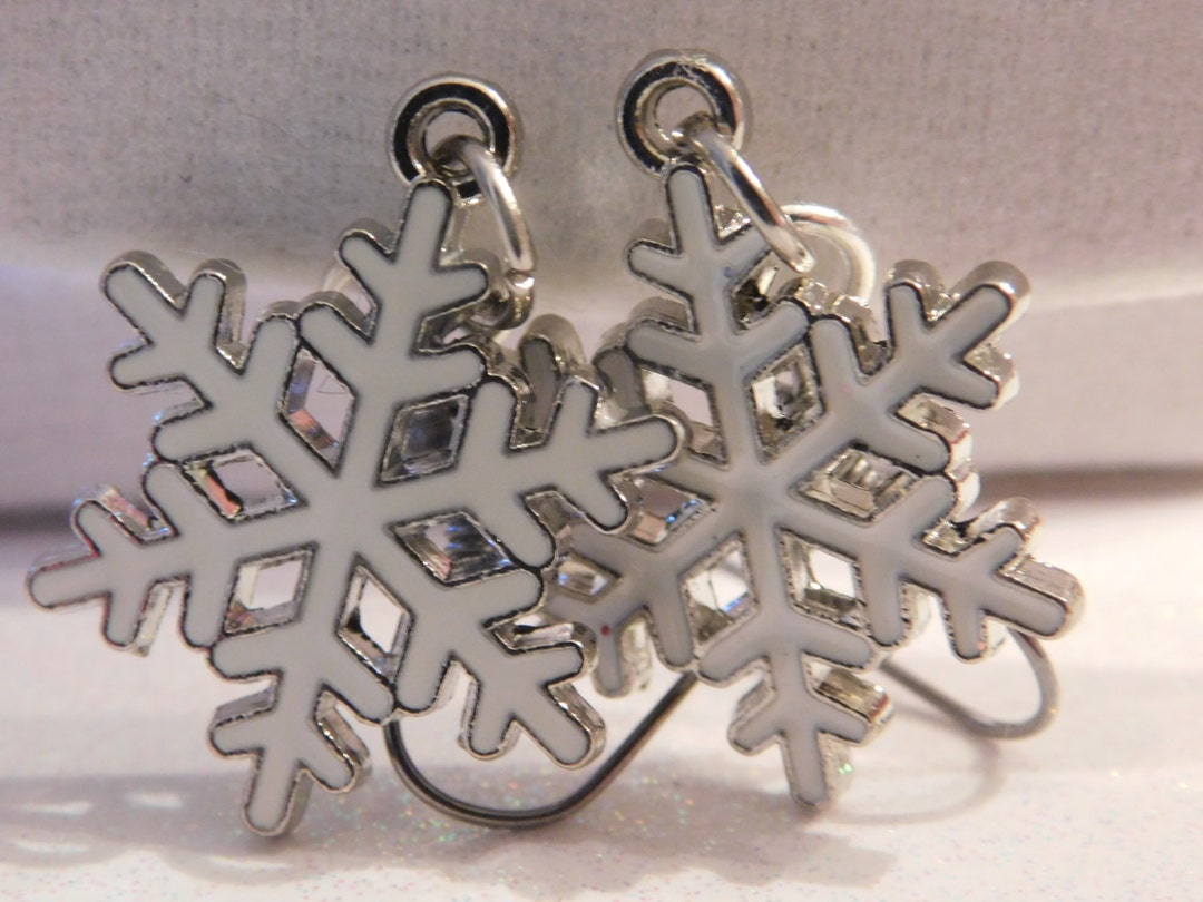 White Snowflake Earrings * Winter Earrings * Winter Snowflake ...