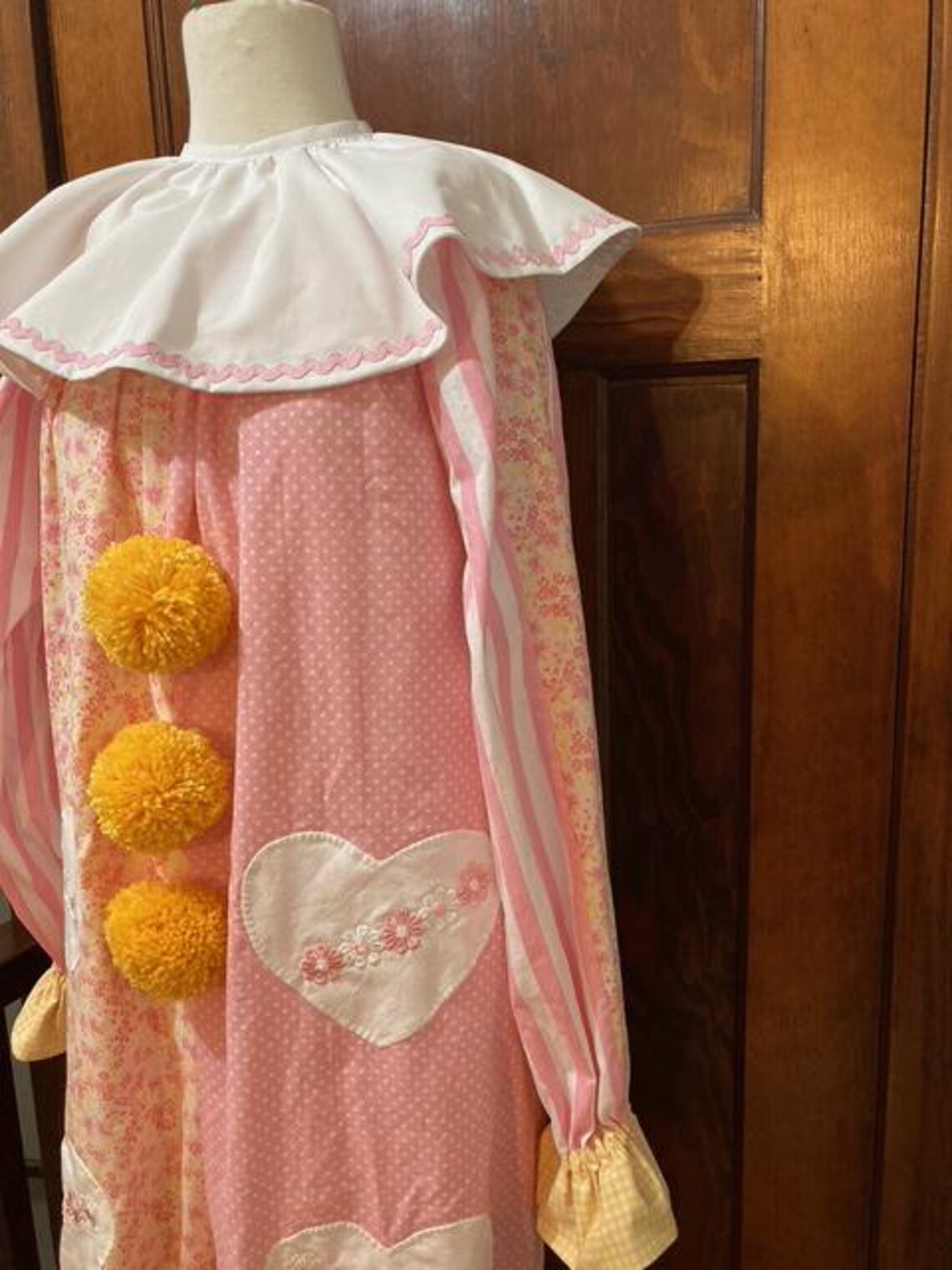 Adult Fits Approx. 5' to 5'3" Clown Suit Costume 2 Piece Pink and ...