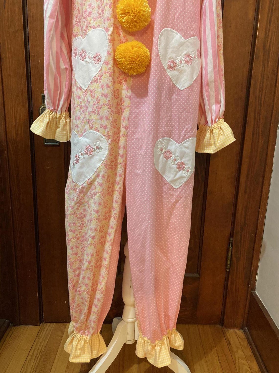 Adult Fits Approx. 5' to 5'3" Clown Suit Costume 2 Piece Pink and ...