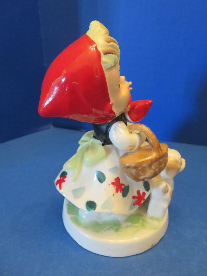 TMJ Nursery Rhyme Girl to Market She Wears Yellow Apron and - Etsy