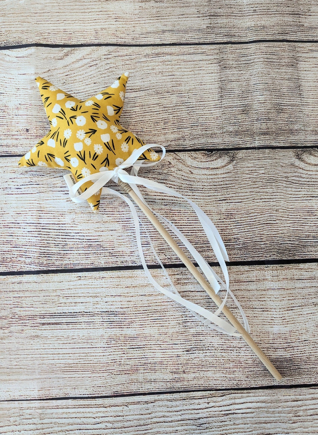 Girls Royal Dress up Individual Star Wand in Yellow Wand Only Princess ...
