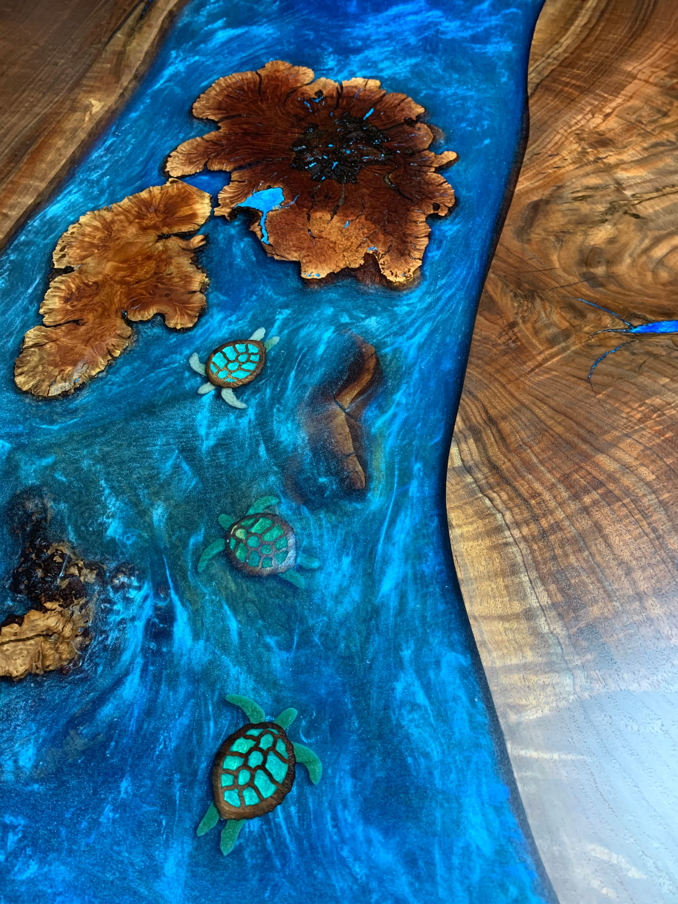 Galapagos Island Table - Epoxy Resin River Dining Table - Etsy