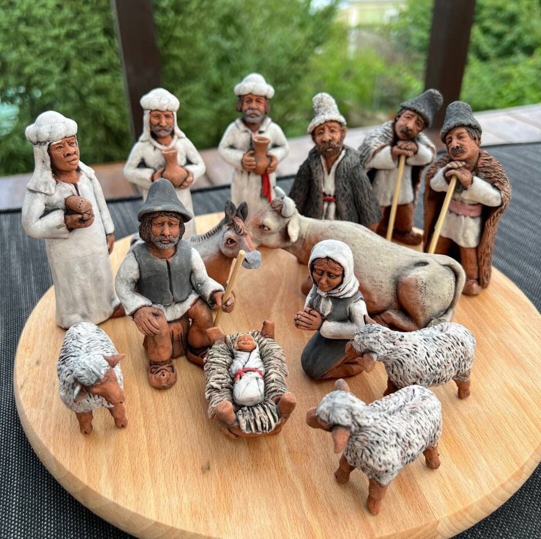 Hand Carved Nativity, Christmas Holy Birth Decorations - 14 Piece Set ...