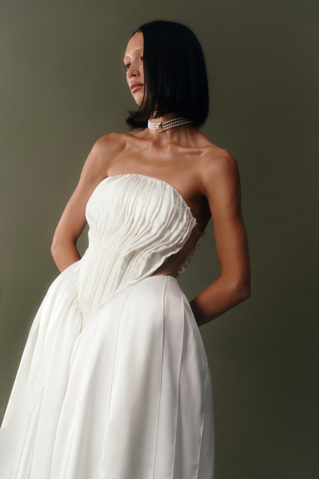 Textured Basque Waist Wedding Dress Strapless Ball Wedding Gown ...
