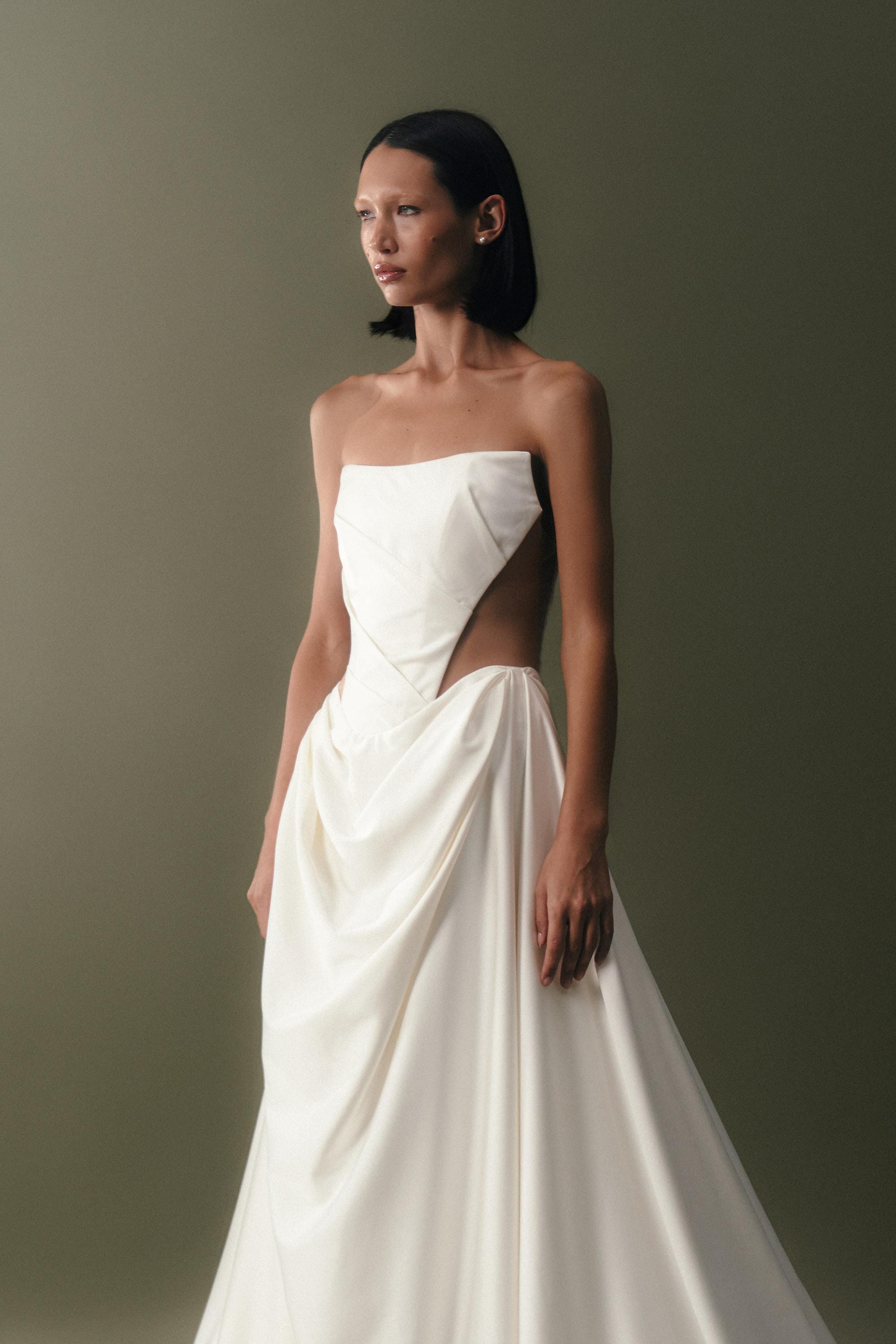 Basque Waist Strapless Wedding Dress A-line Corset Satin Wedding Dress ...