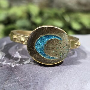 Blue Crescent Moon Ring / 10k Gold Plated / Size 8 - Etsy