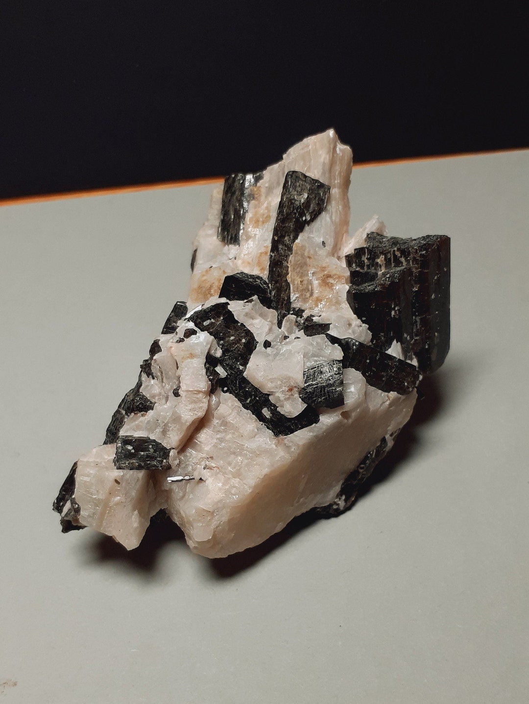 Fluoro-richterite From Canada, 160 G - Etsy