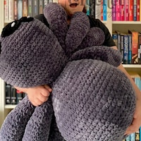 Amigurumi Tarantula Poecilotheria Metallica. Crochet Imitation of a ...