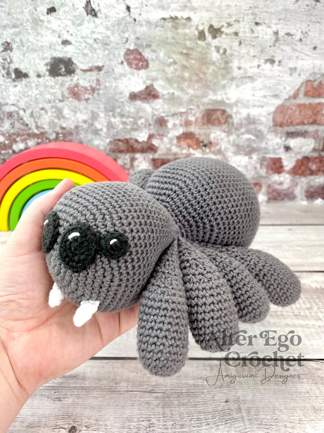 LOW SEW Tarantula Crochet Amigurumi Pattern, Jumping Spider, Bug ...
