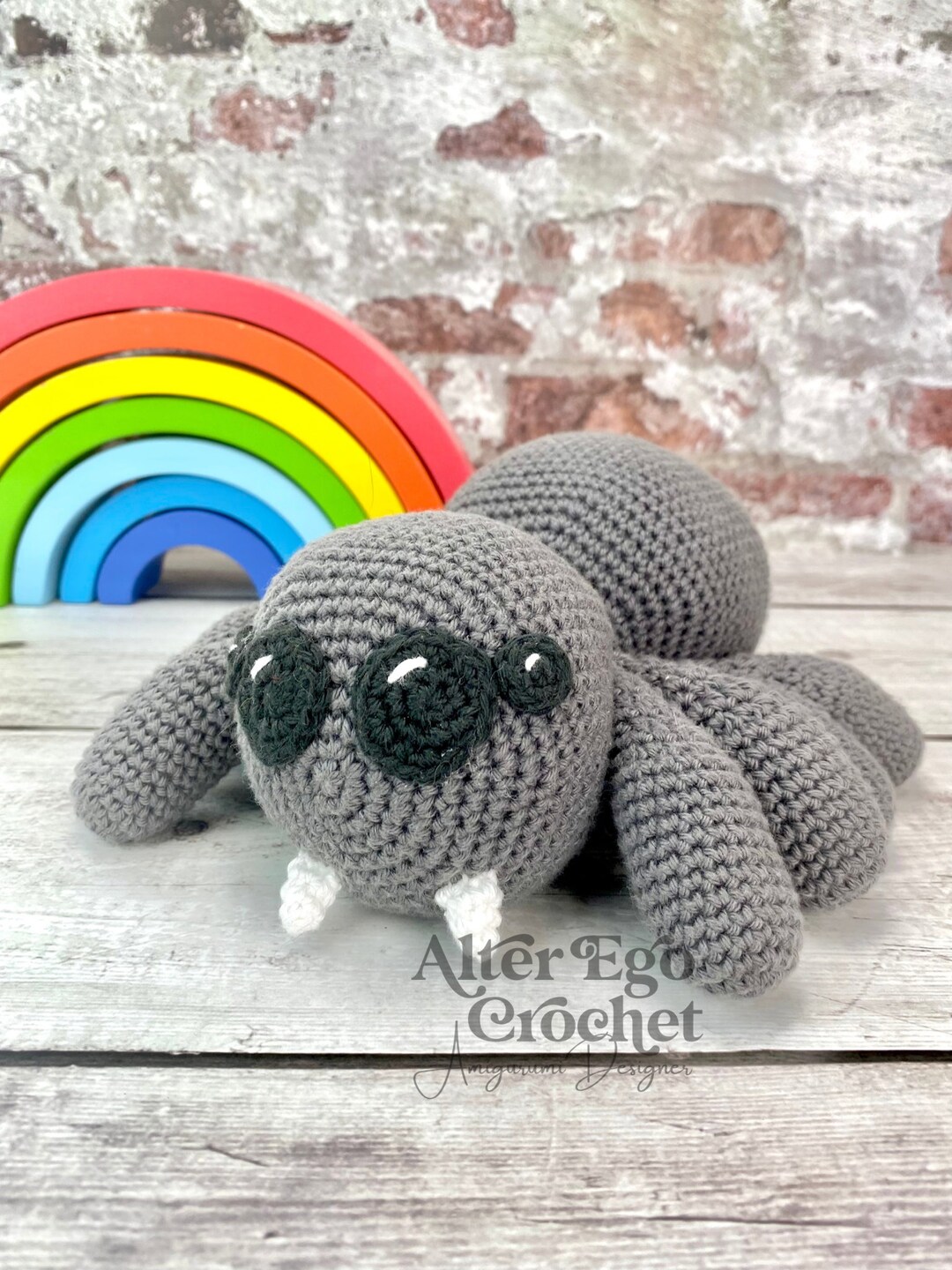 LOW SEW Tarantula Crochet Amigurumi Pattern, Jumping Spider, Bug ...