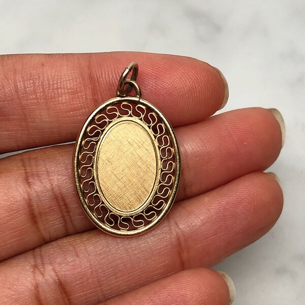 Filigree Pendant - Etsy