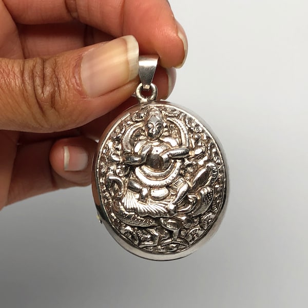 Large Silver Locket - Etsy