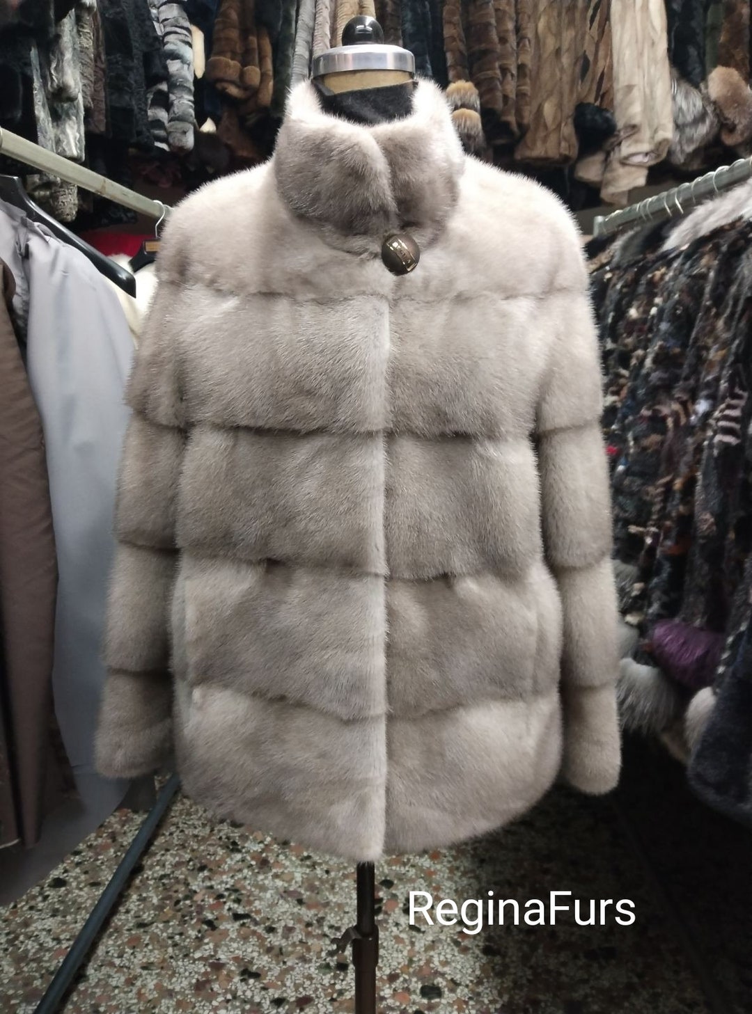 Real Fur/ Genuine Full Skinned Mink Fur Coat/ Gray Beige Colour Mink ...