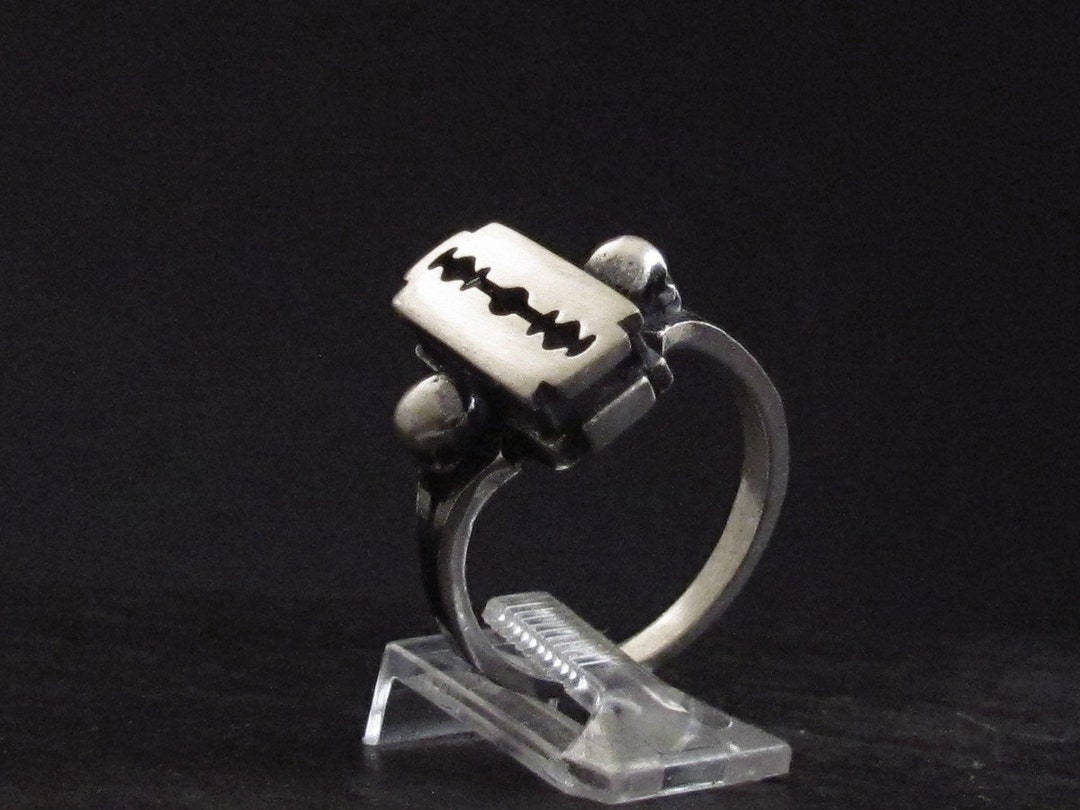RAZOR BLADE RING - Etsy