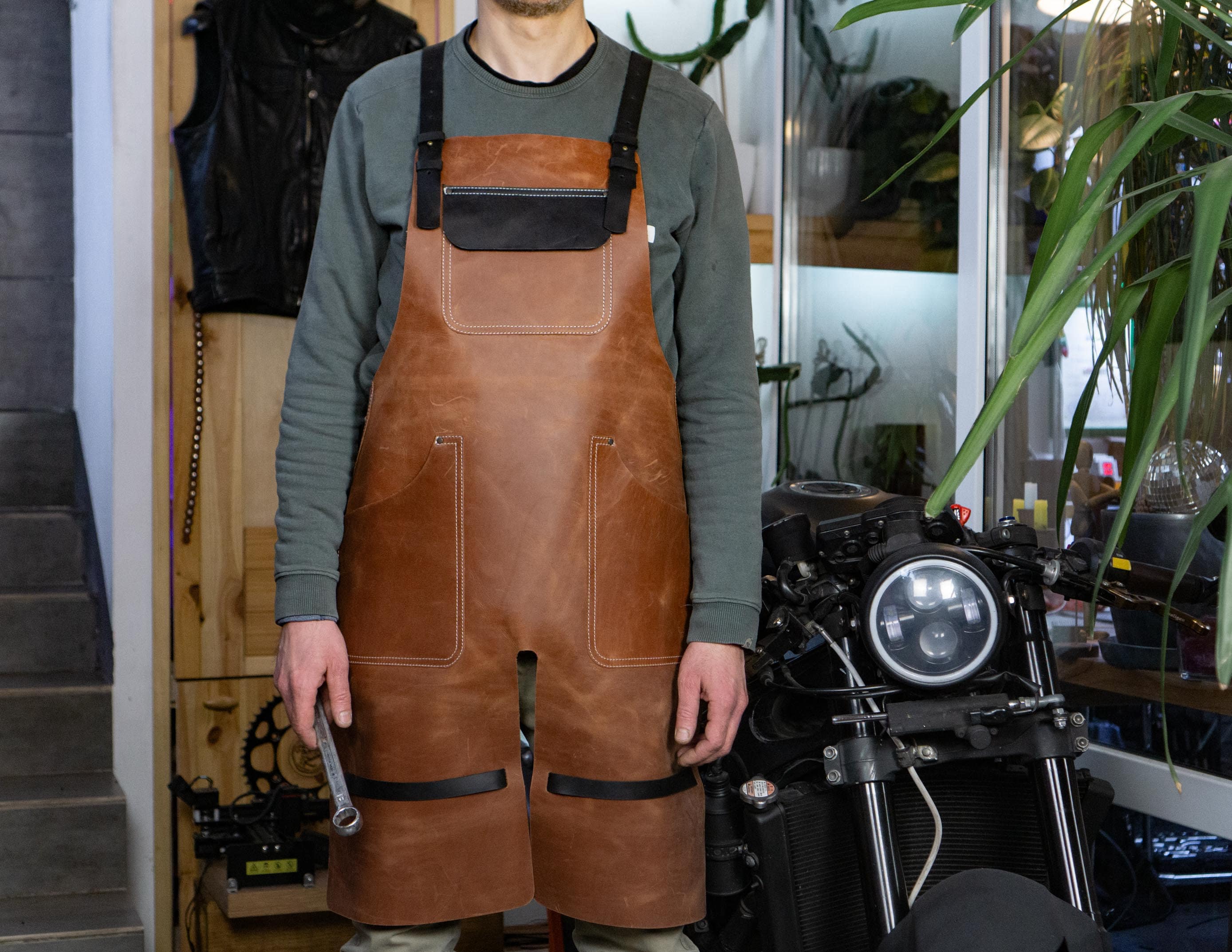 Split Leg Leather Apron With Utility Tool Pockets for Butcher - Etsy