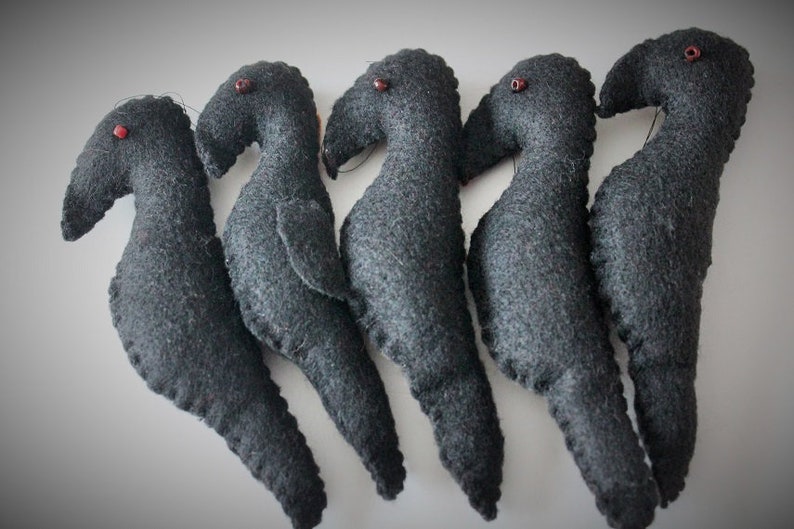 Crow Ornament-black Primitive Felt Crows-crow Decor-halloween | Etsy