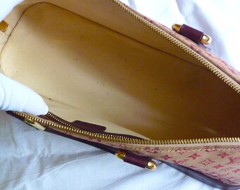 LOUIS VUITTON Burgundy Monogram Canvas Handbag, Vintage LOUIS VUITTON Burgundy Monogram Canvas Handbag, Vintage
