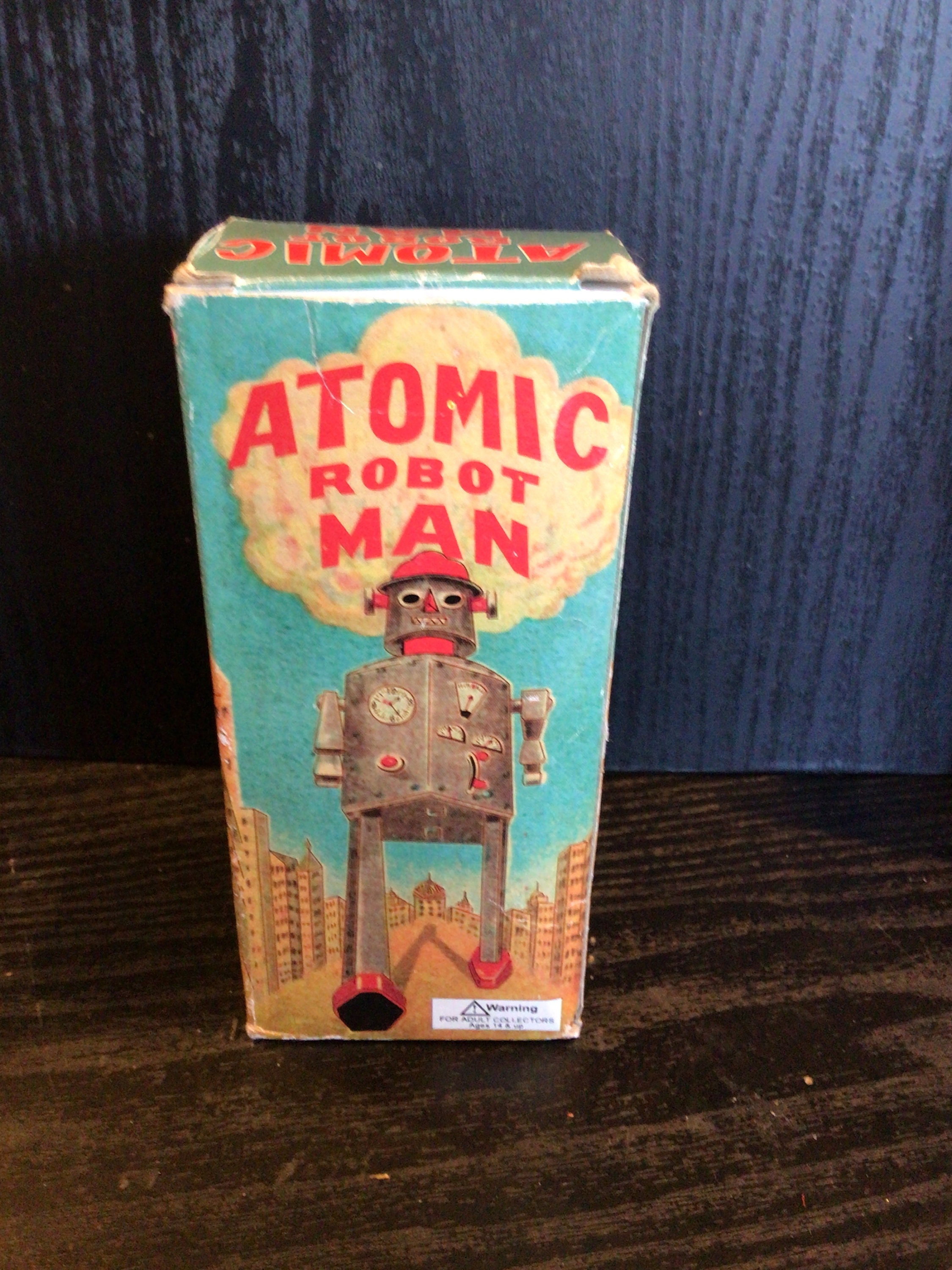 Atomic Robots By Schylling